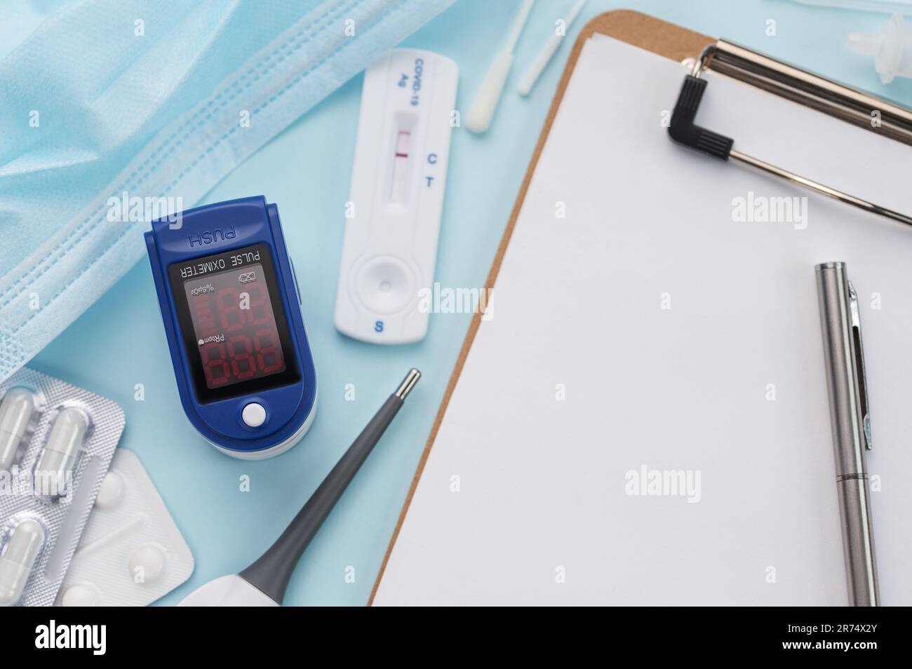 Medical kit for the prevention and treatment of coronavirus. Mask, test ...