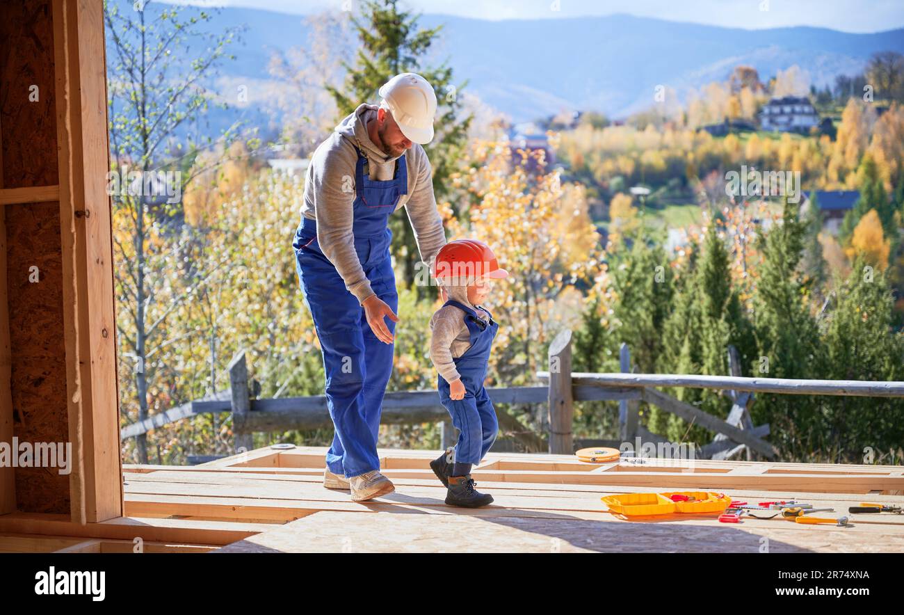 Father son on construction site hi-res stock photography and images - Alamy