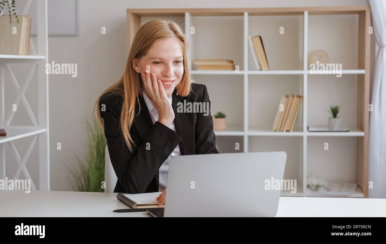 Online course day study woman laptop notes light Stock Photo - Alamy