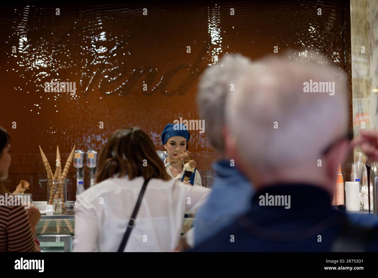 Gelato stracciatella hi-res stock photography and images - Alamy