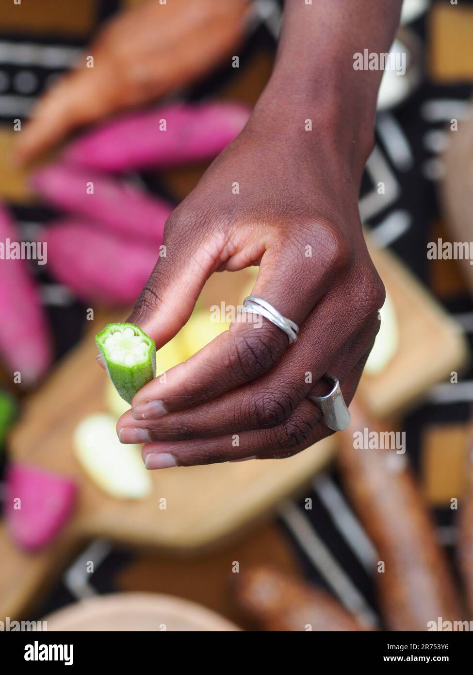 Woman banana harvest hi-res stock photography and images - Alamy