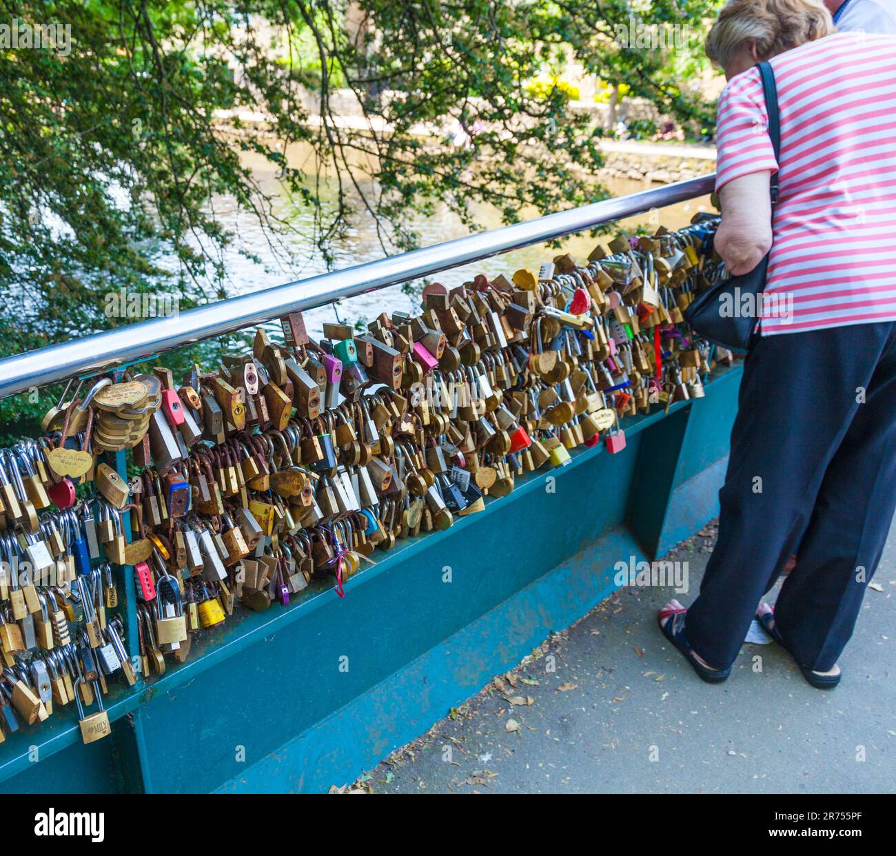 Weir bridge hi-res stock photography and images - Alamy