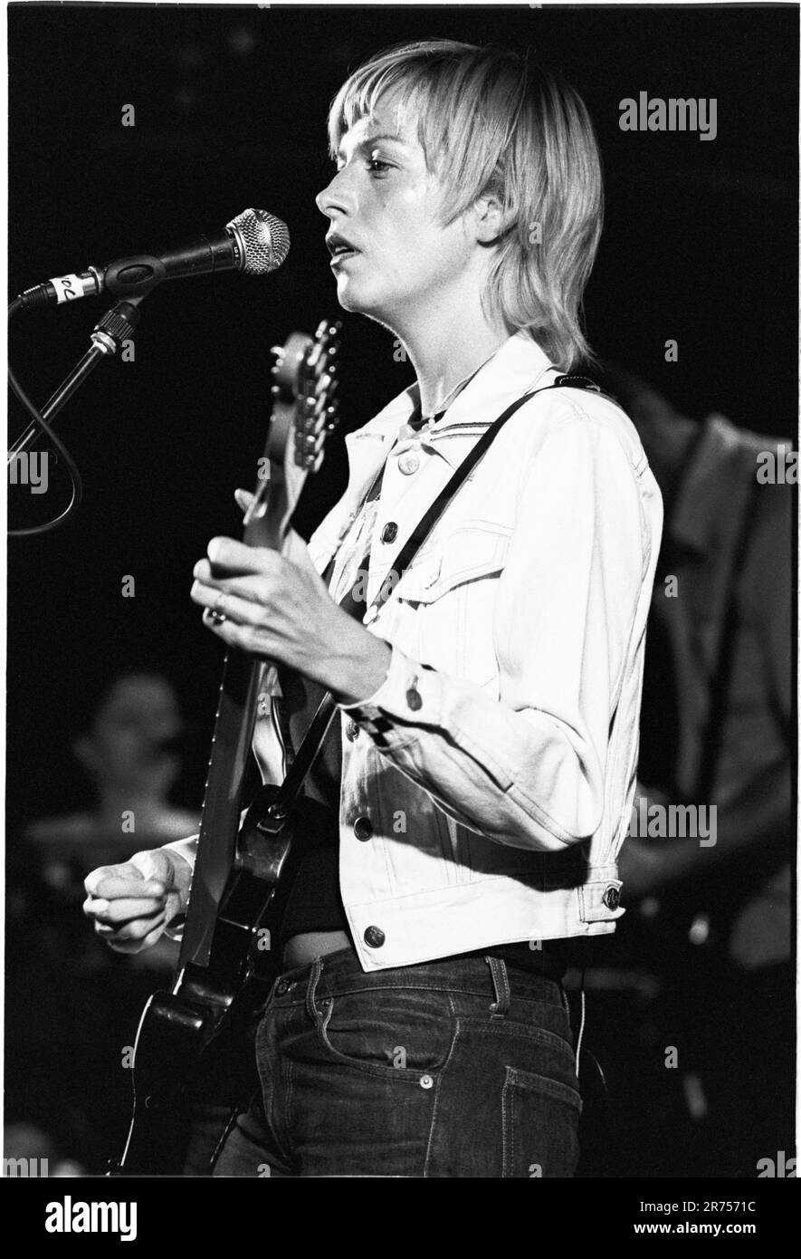 Dot Allison – formerly of One Dove – playing at Reading Festival, 27 ...