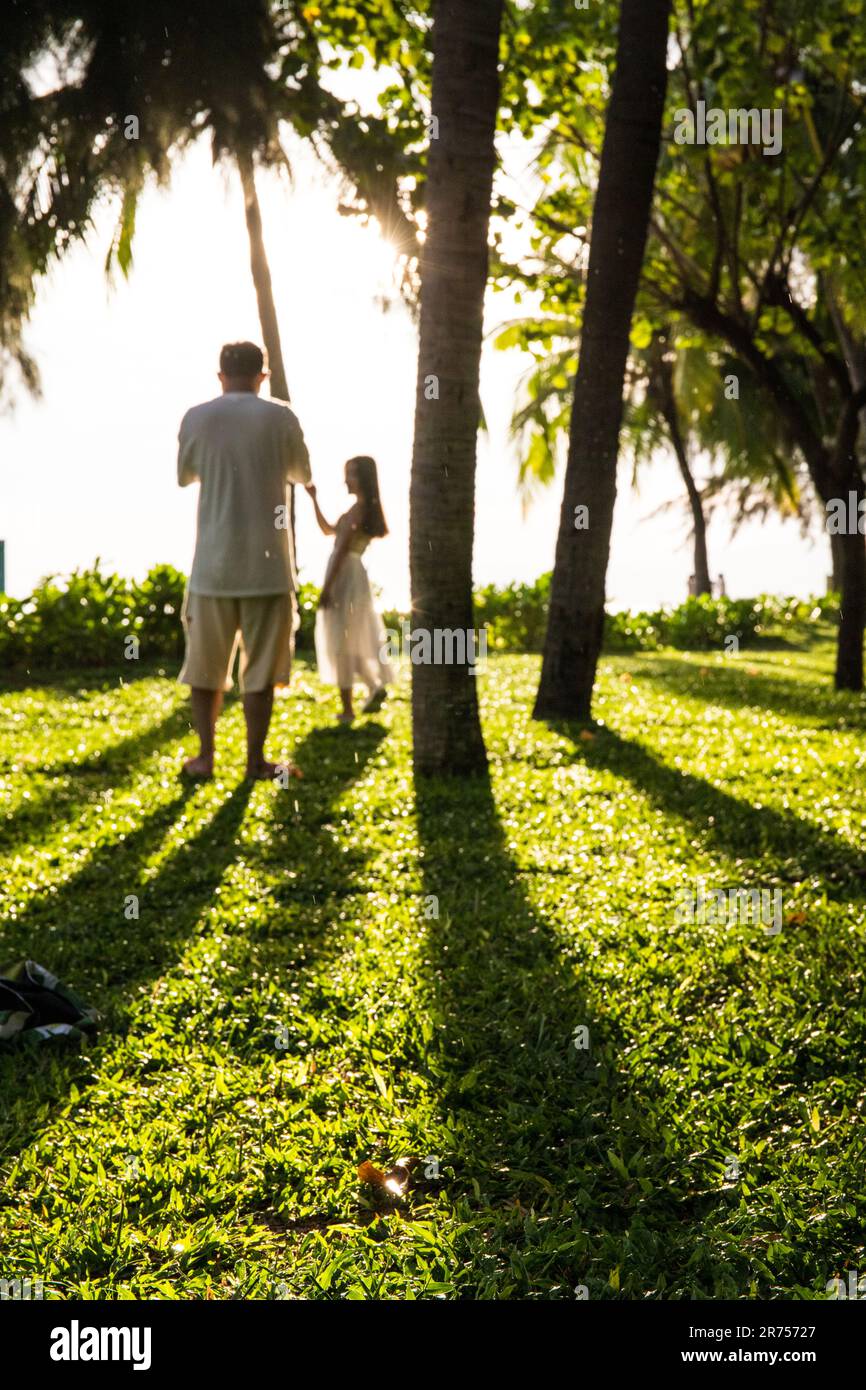 Portrait angle of beach sunset hi-res stock photography and images - Alamy