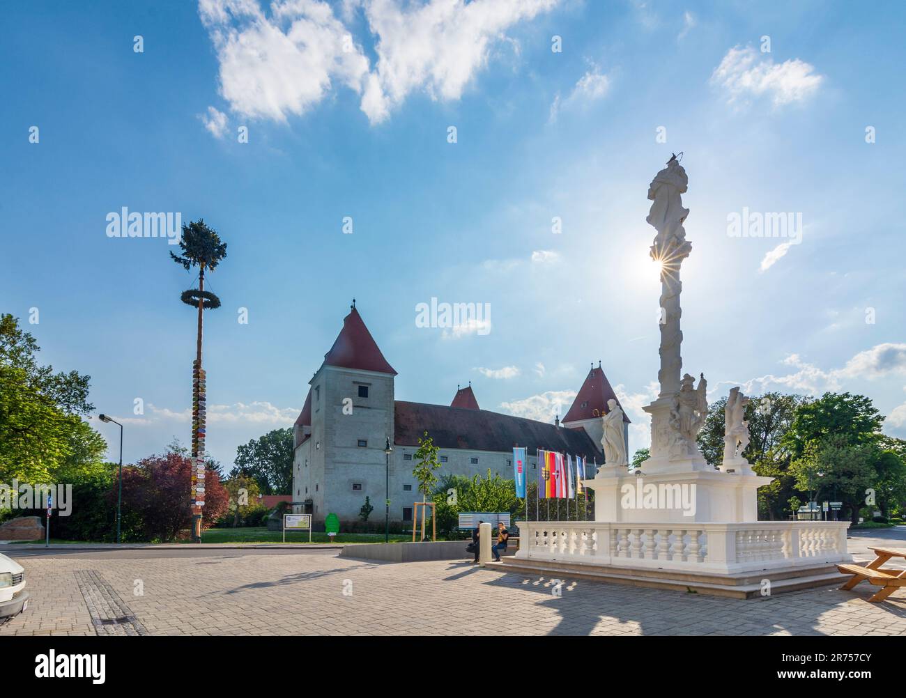 Orth an der Donau, Schloss Orth Castle, national park center, Marian ...