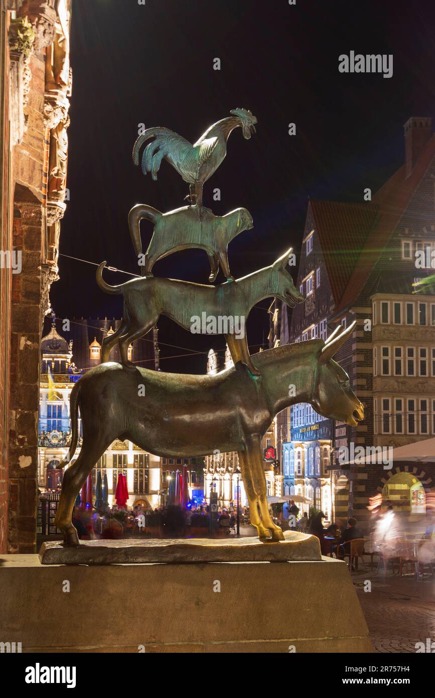 Bremen, statue 'Die Bremer Stadtmusikanten' ('Town Musicians of Bremen ...