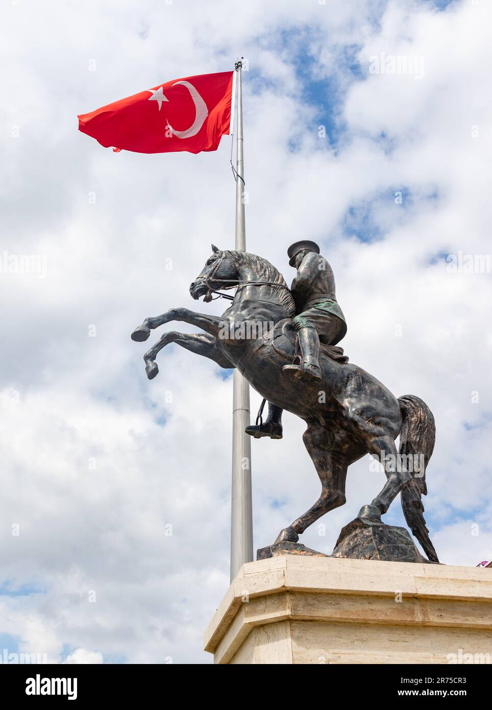 A picture of the Ataturk Statue in Bergama Stock Photo - Alamy