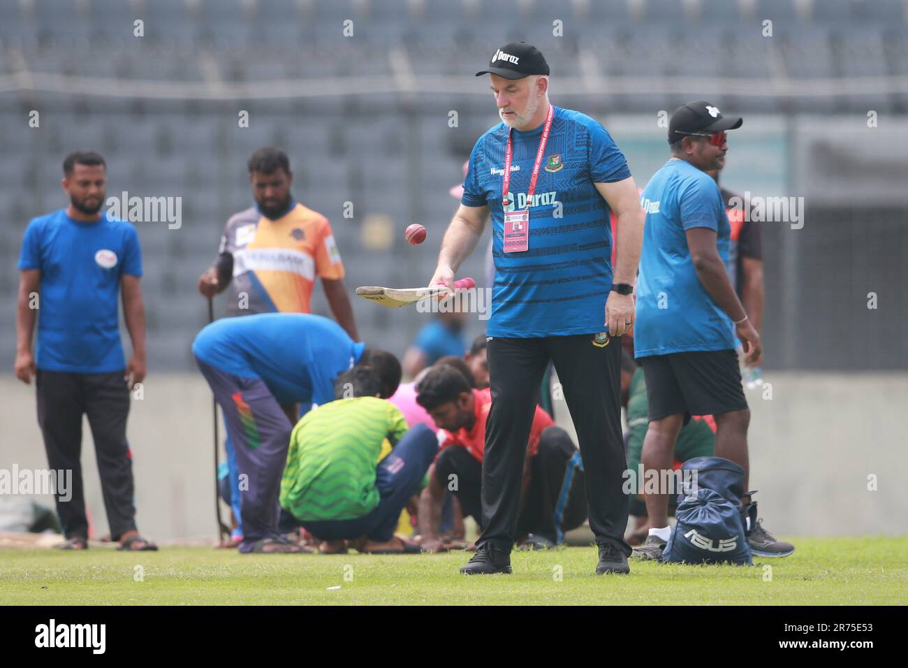 Psychologist for Tiger's Phil Jauncey as Bangladeshi cricketers attend ...