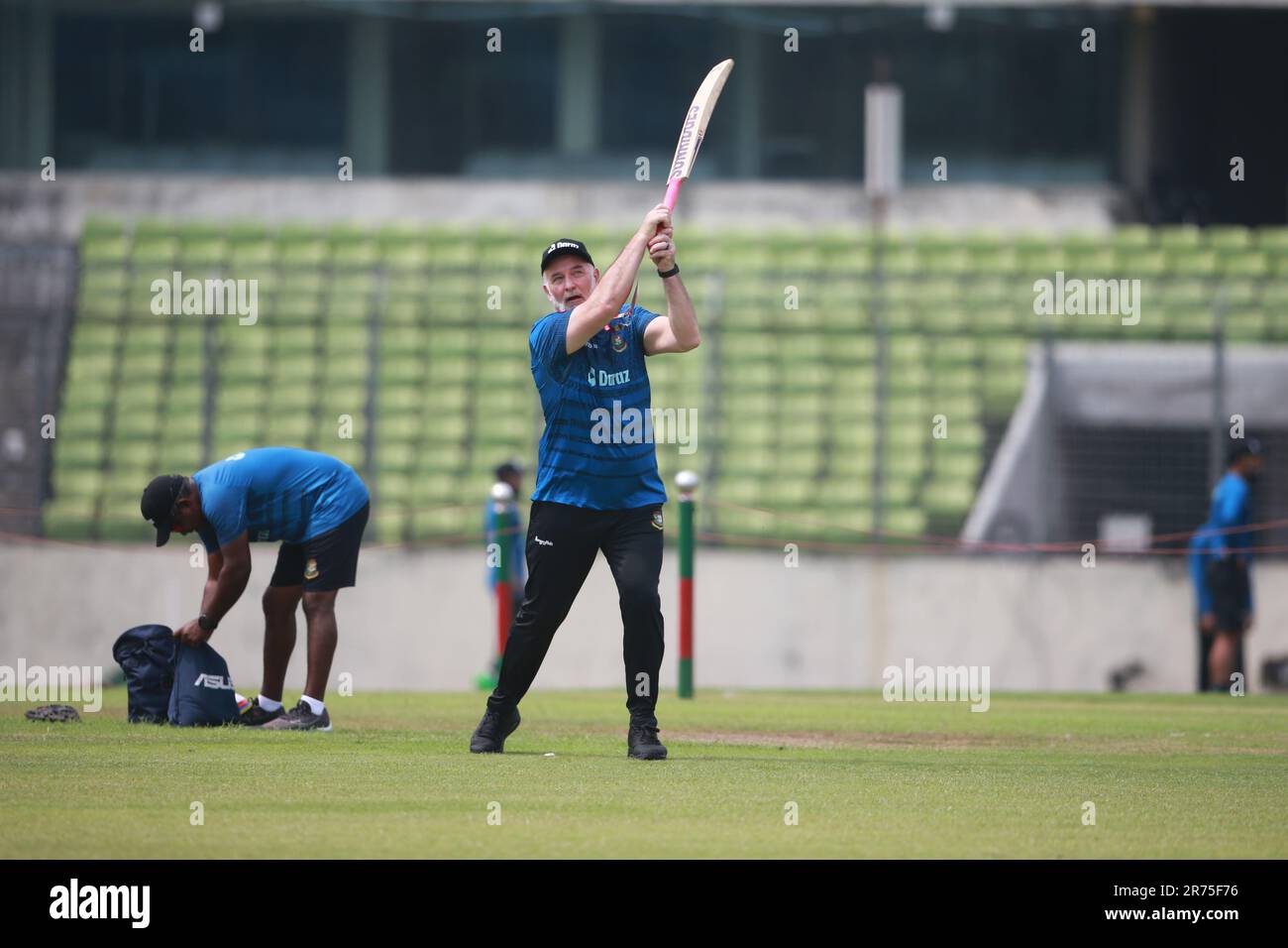 Psychologist for Tiger's Phil Jauncey as Bangladeshi cricketers attend ...