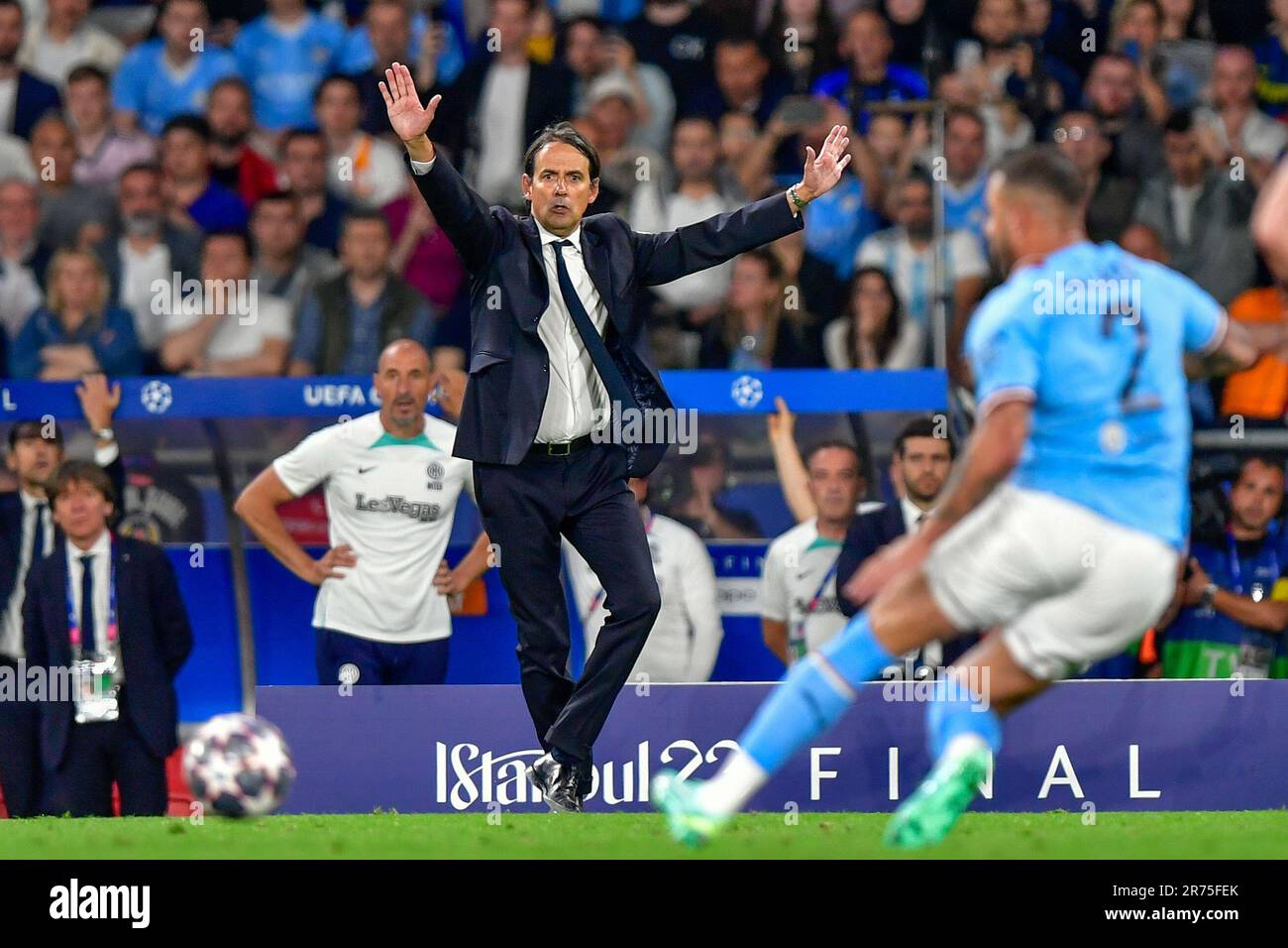 Istanbul, Turkey. 10th, June 2023. Head coach Simone Inzaghi of Inter ...
