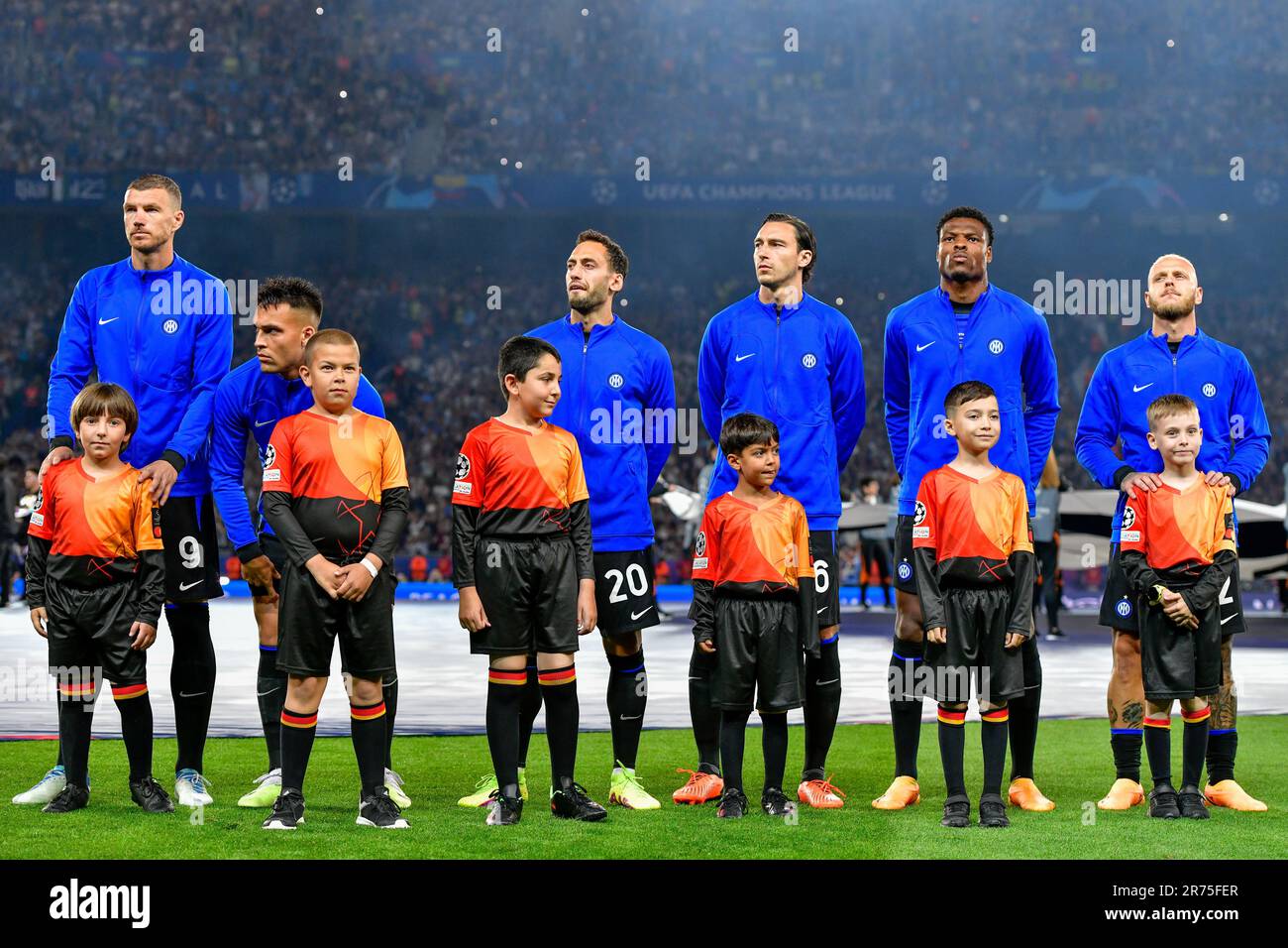 Istanbul, Turkey. 10th, June 2023. The players of Inter seen line up ...