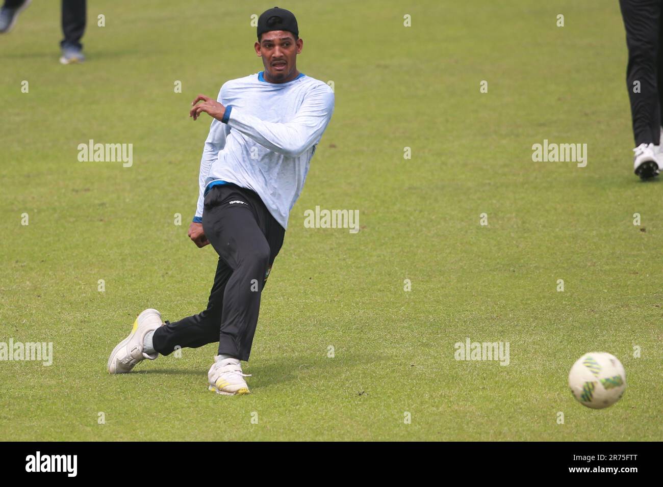 Bangladeshi cricketer uncaped fast bowler Musfik Hasan plays football ...