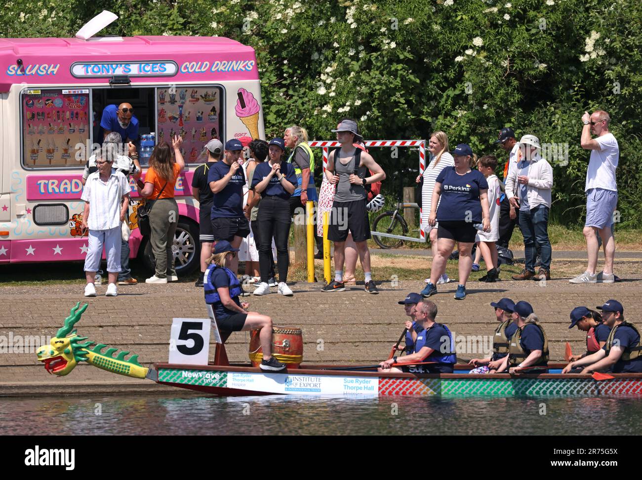 Racing ice boat hi-res stock photography and images - Alamy