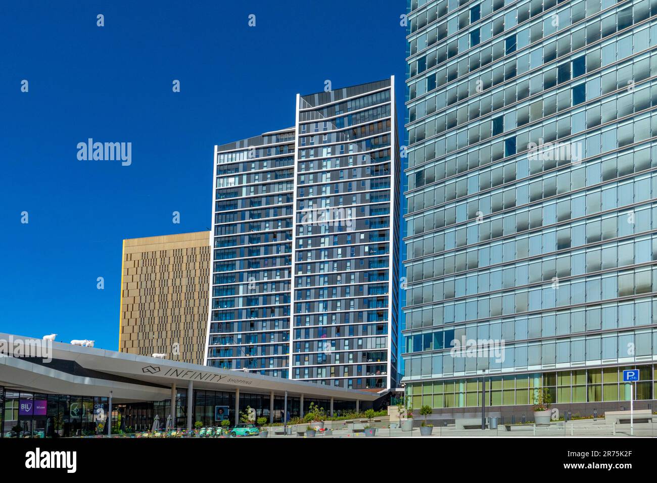 Infinity mall hi-res stock photography and images - Alamy
