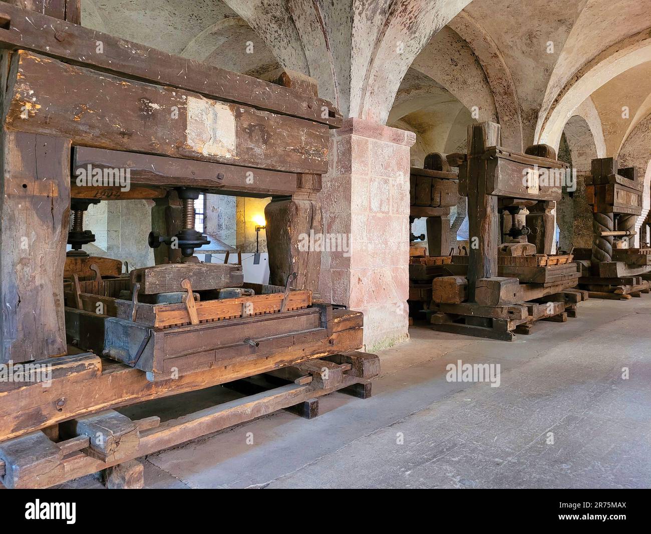 Dining room monastery hi-res stock photography and images - Alamy