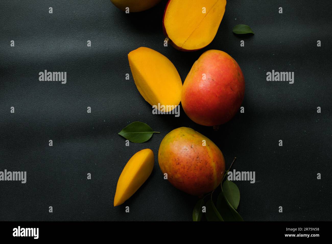Mango background design concept. Top view of fresh mango fruit pattern ...