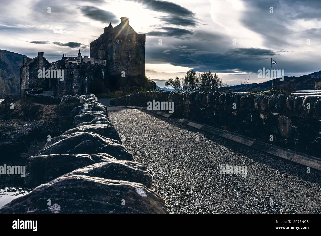 James bond castle hi-res stock photography and images - Alamy