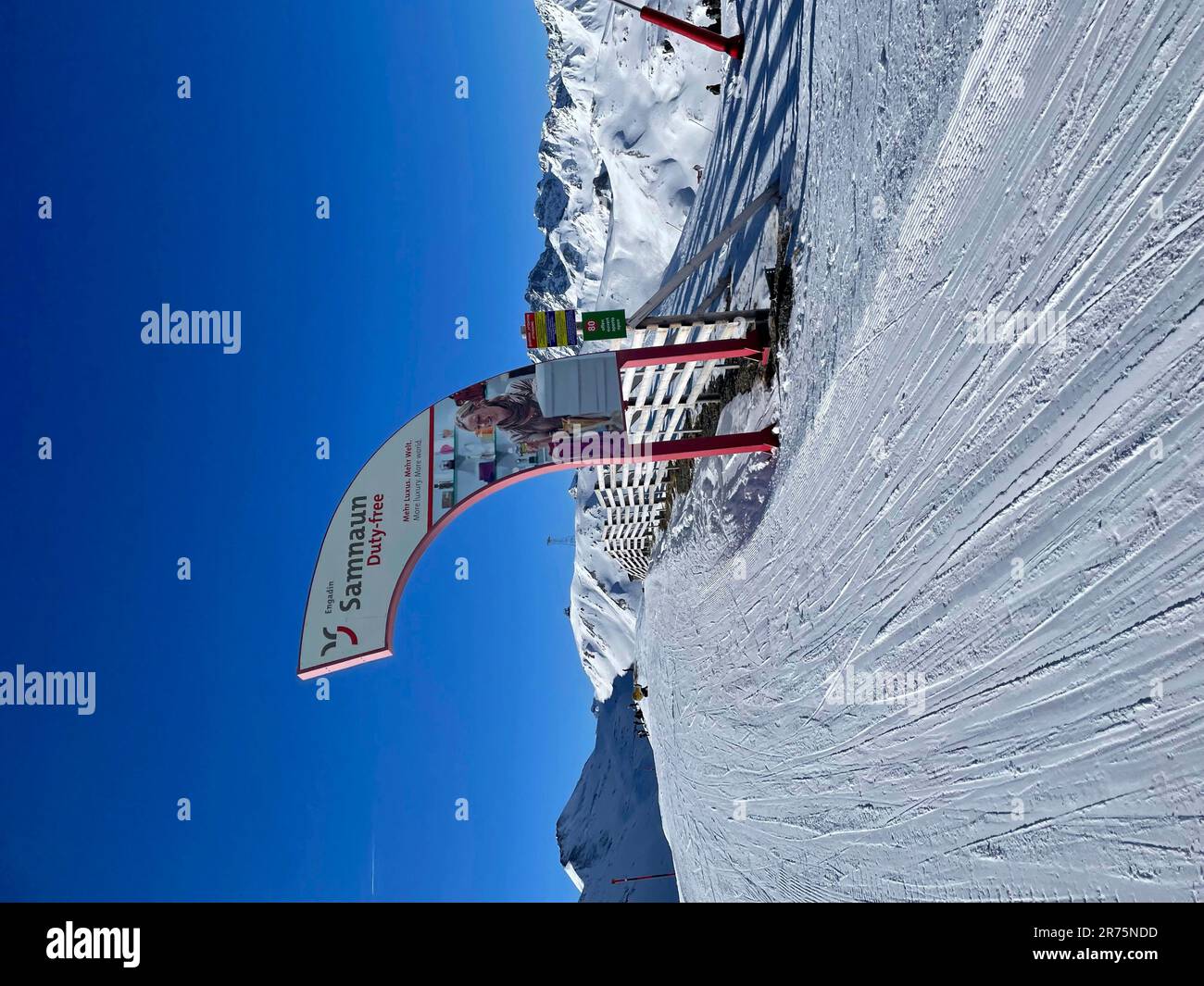 Ski resort guide hi-res stock photography and images - Alamy