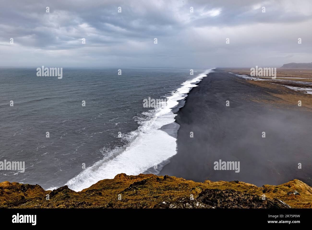 Dyrholaey cliffs near vik hi-res stock photography and images - Alamy