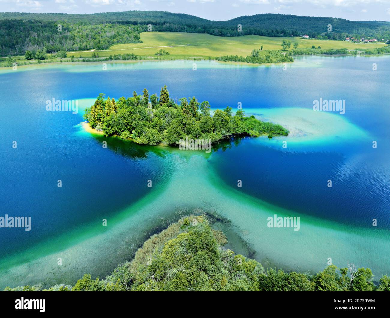 Lac d'Ilay, Jura, Bourgogne-Franche-Comté, France Stock Photo - Alamy