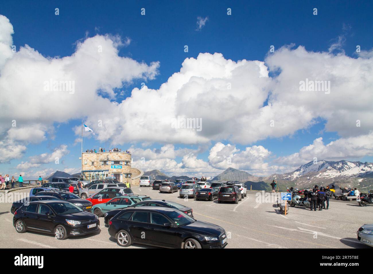 busy Edelweißspitze in summer, Großglockner high alpine road ...