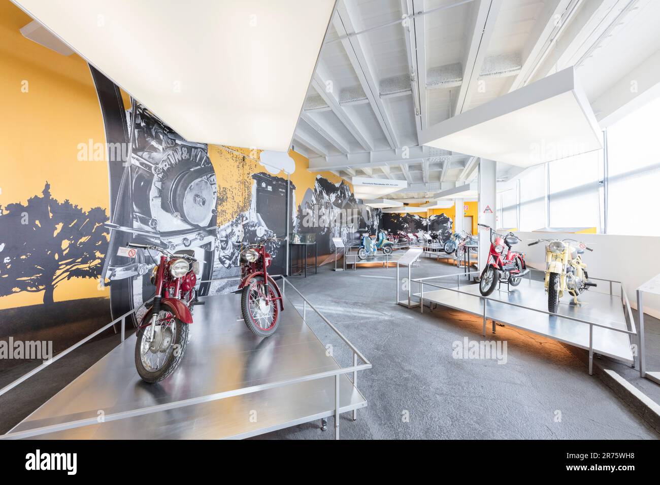 Automobile exhibition at the Kaiser-Franz-Josefs Höhe Visitor Center ...