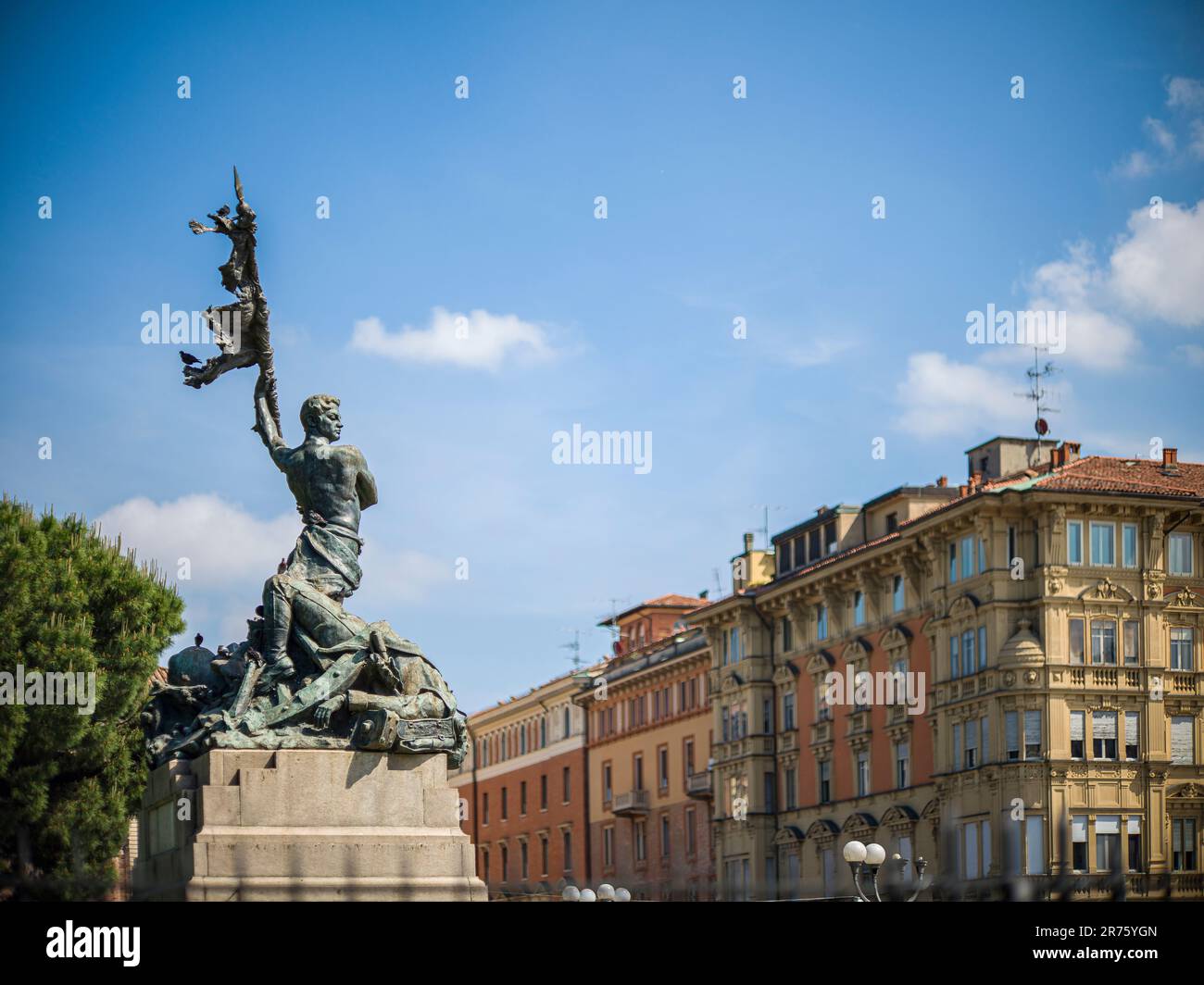 Italy, Bologna, Piazza VIII Agosto, hero monument Stock Photo - Alamy