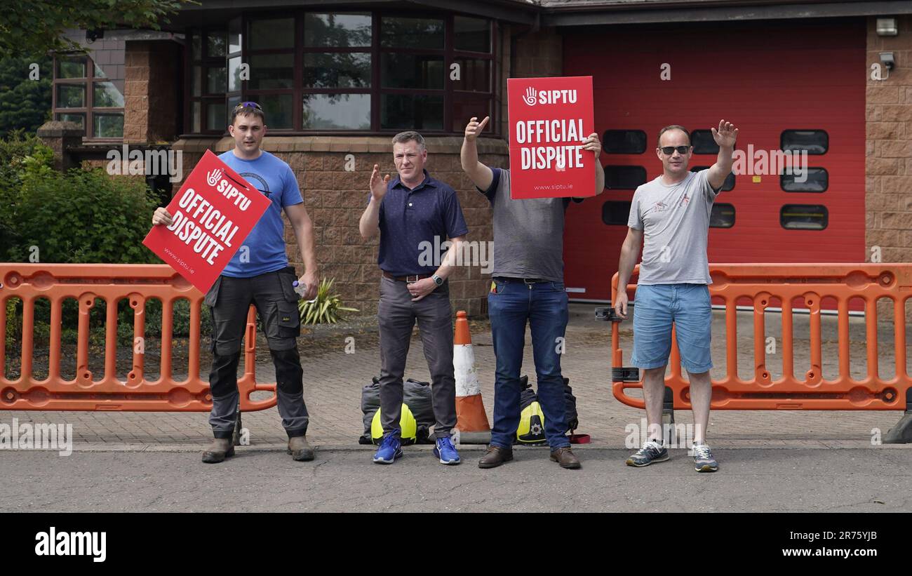 Retained fire station hi-res stock photography and images - Alamy