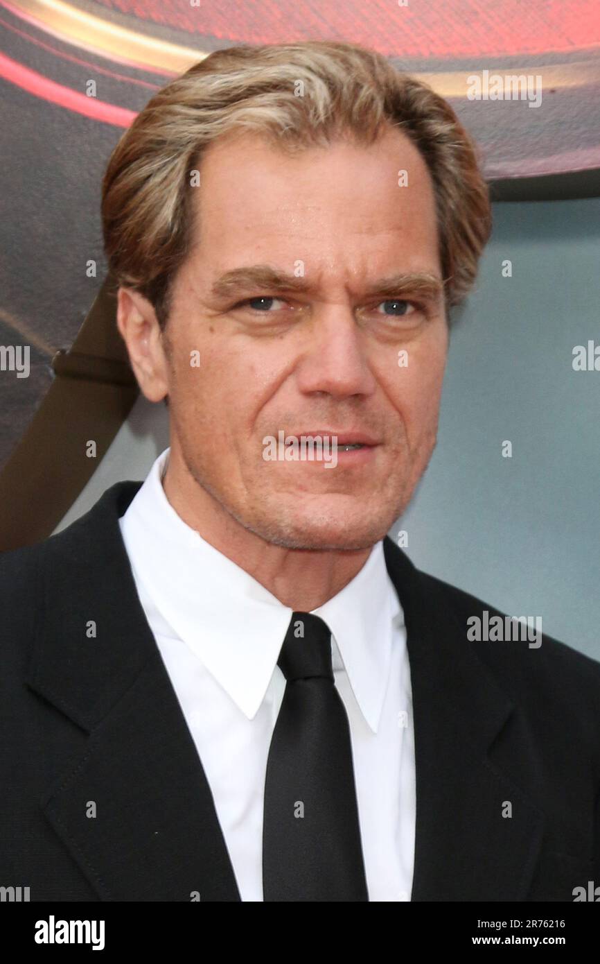 LOS ANGELES - JUN 12: Mike Shannon at The Flash Premiere at the Ovation ...