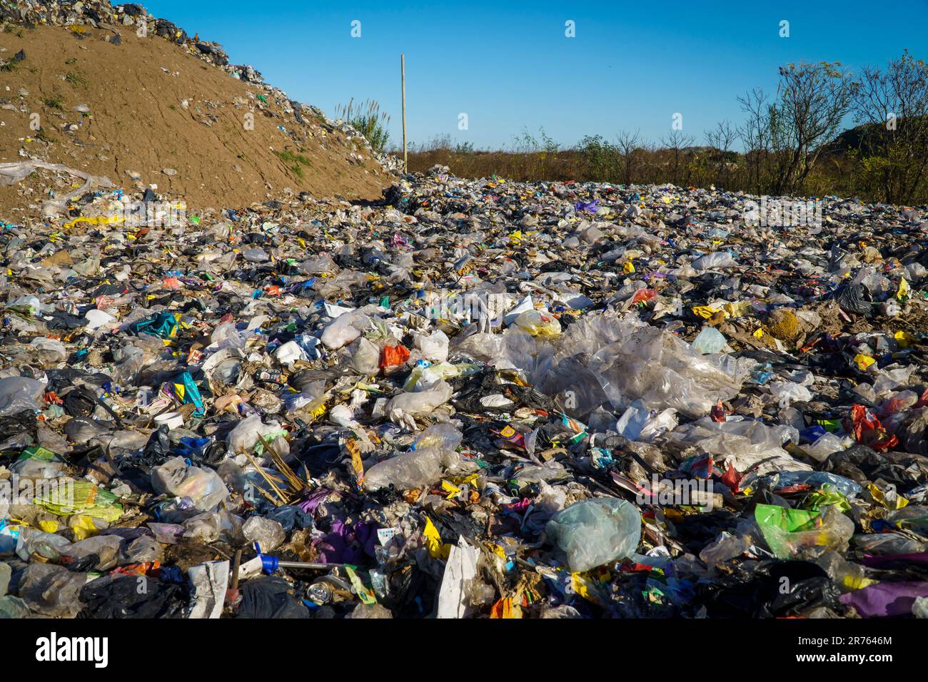 Land garbage dump hi-res stock photography and images - Alamy