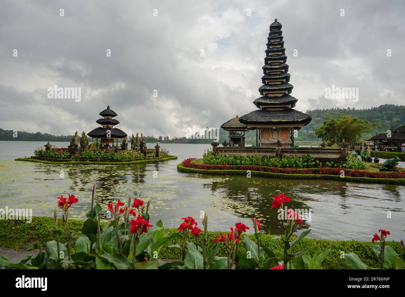 The floating temple hi-res stock photography and images - Alamy