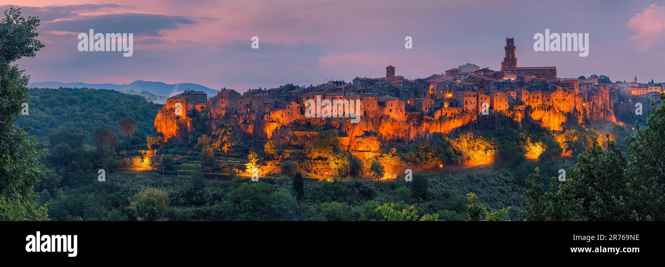 Behold, one of the most beautiful villages in Tuscany, Pitigliano. It ...