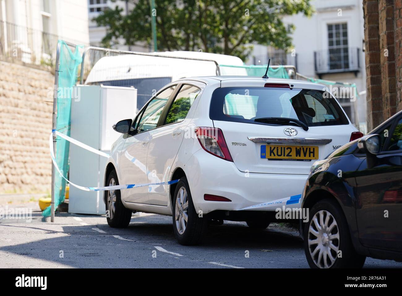 Crime murder police car police van hi-res stock photography and images ...