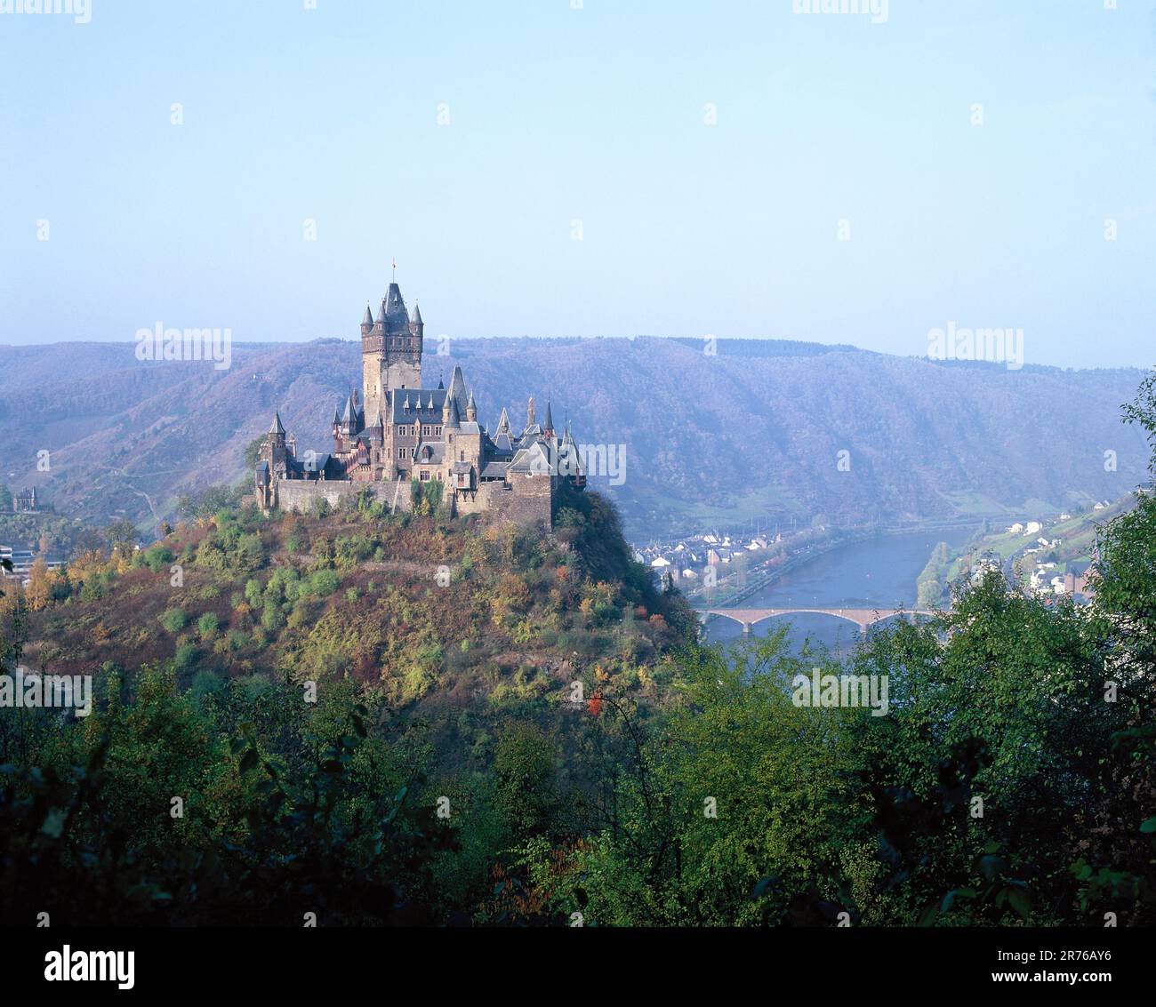 Nineteenth century castles hi-res stock photography and images - Alamy