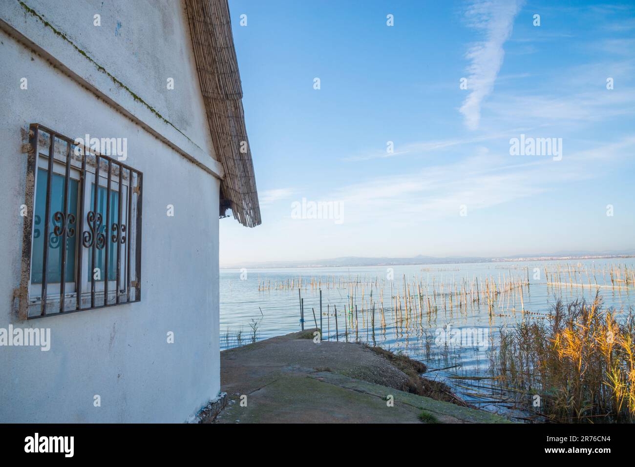 Barraca and Albufera. El Palmar, Valencia province, Comunidad ...