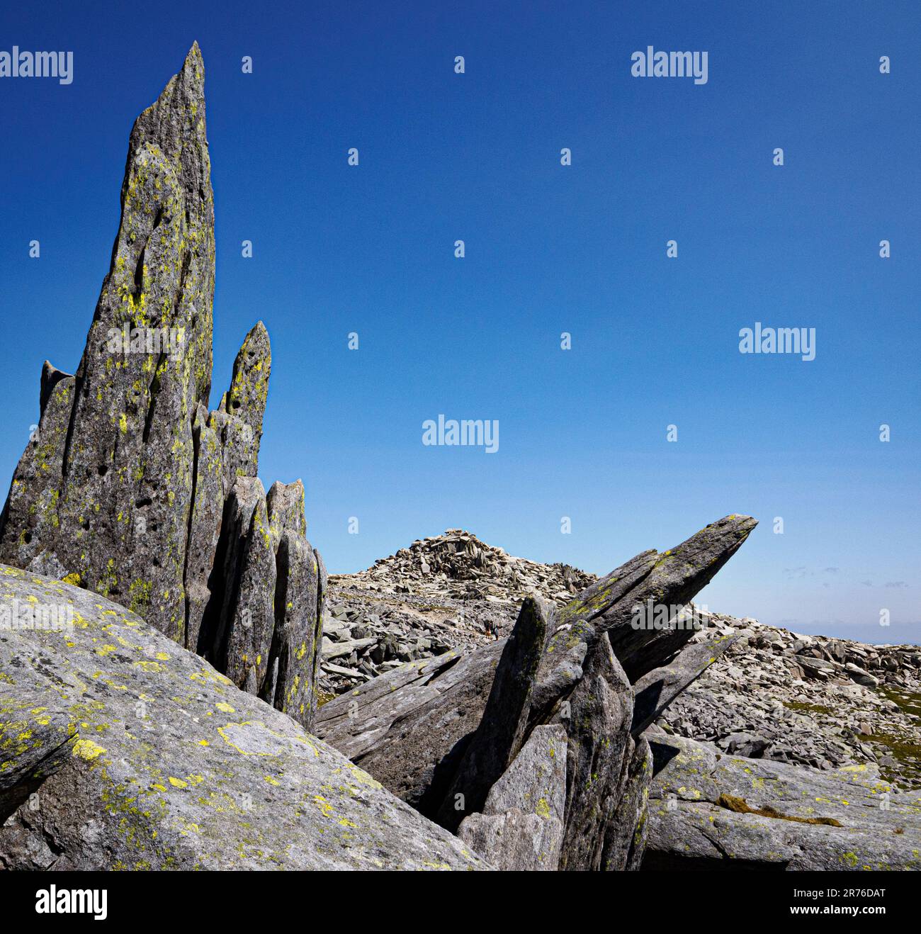 Jagged pinnacles of Rhyolitic rock on the summit of Glyder Fawr in ...