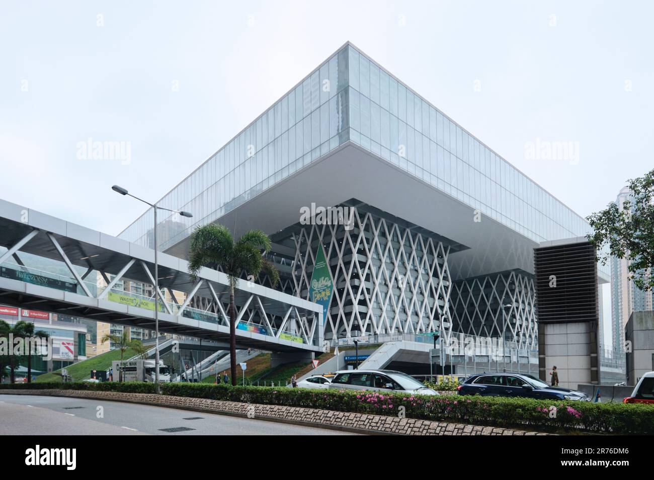 Library exterior hong kong hi-res stock photography and images - Alamy