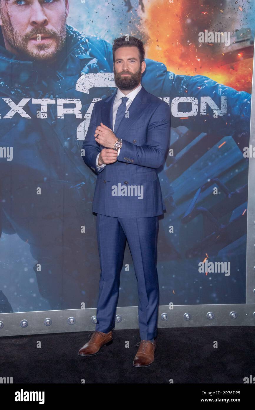 Extraction 2 hi-res stock photography and images - Alamy