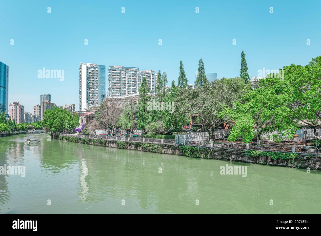 Events in city park hi-res stock photography and images - Alamy