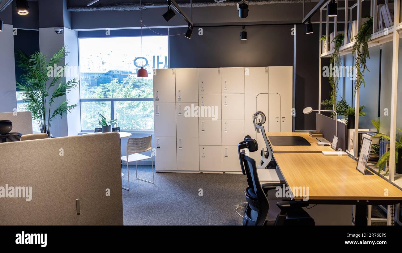 Futuristic meeting spaces hi-res stock photography and images - Alamy