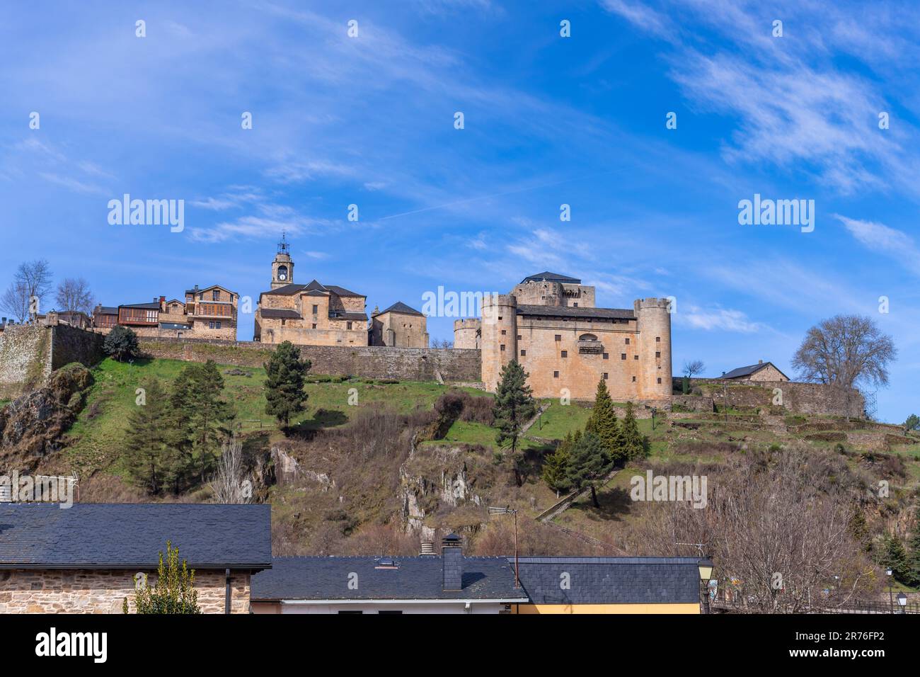 Puebla de sanabria beautiful village hi-res stock photography and ...