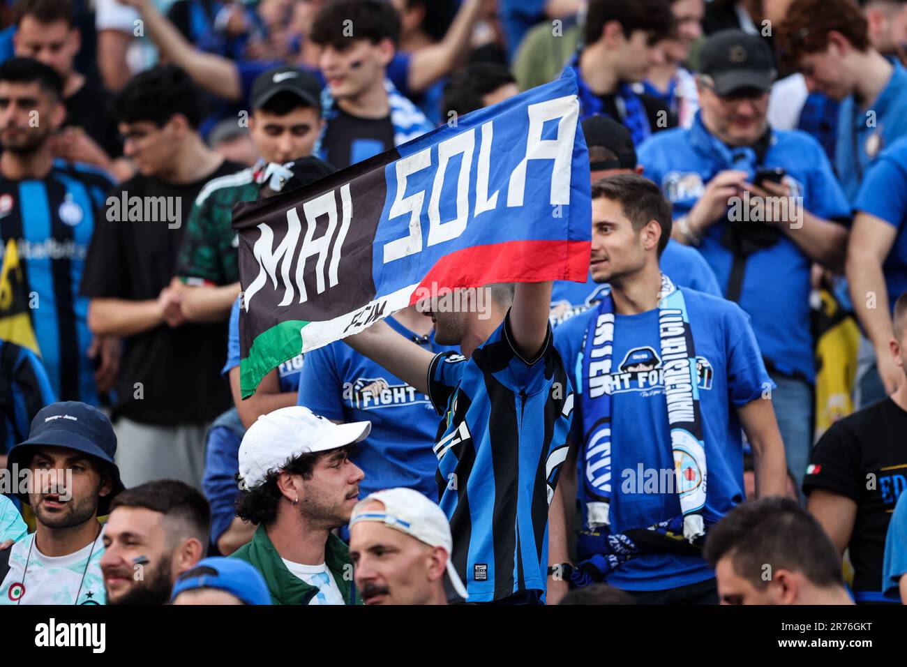 Inter fans hi-res stock photography and images - Alamy