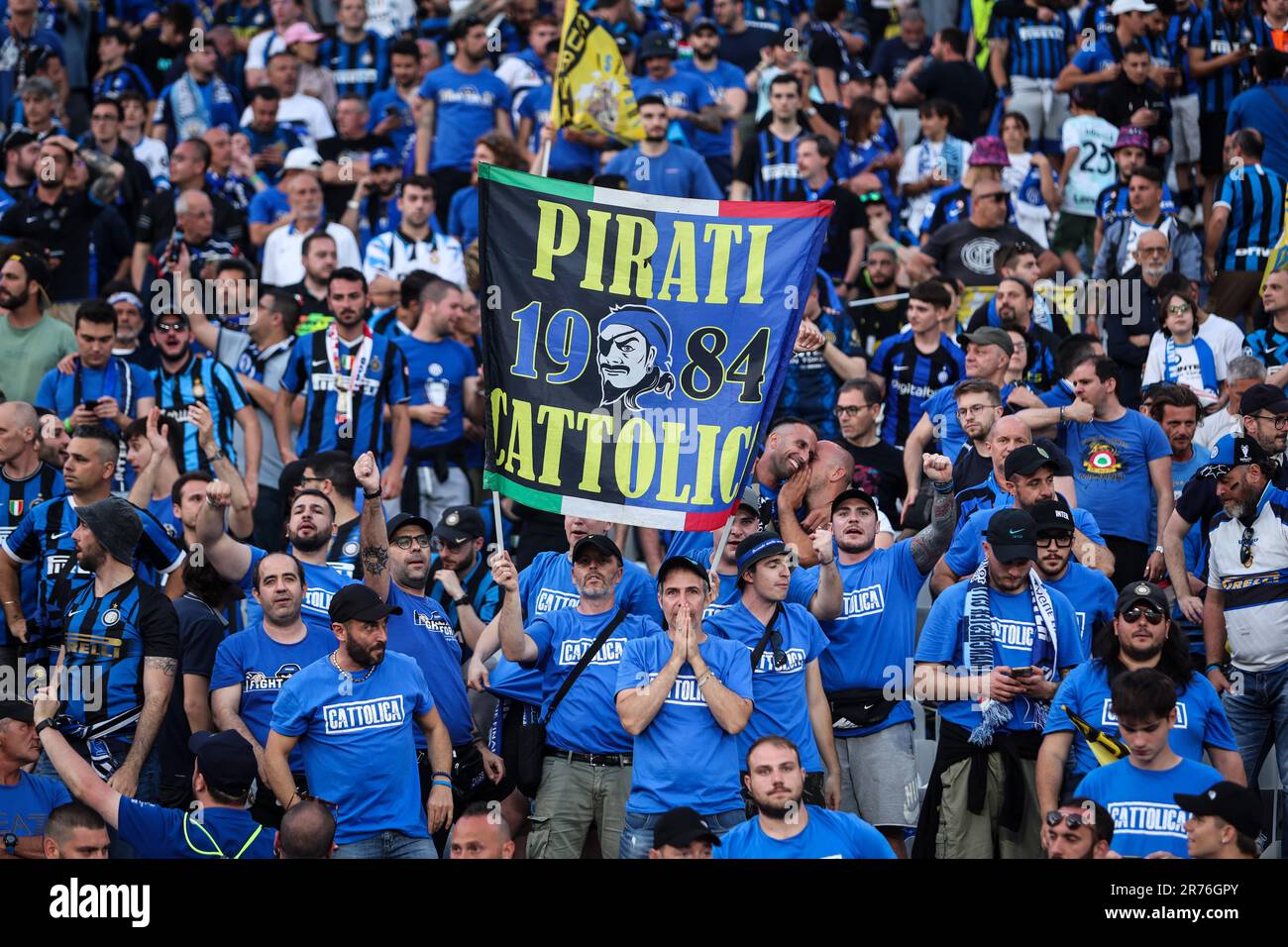 Inter fans hi-res stock photography and images - Alamy