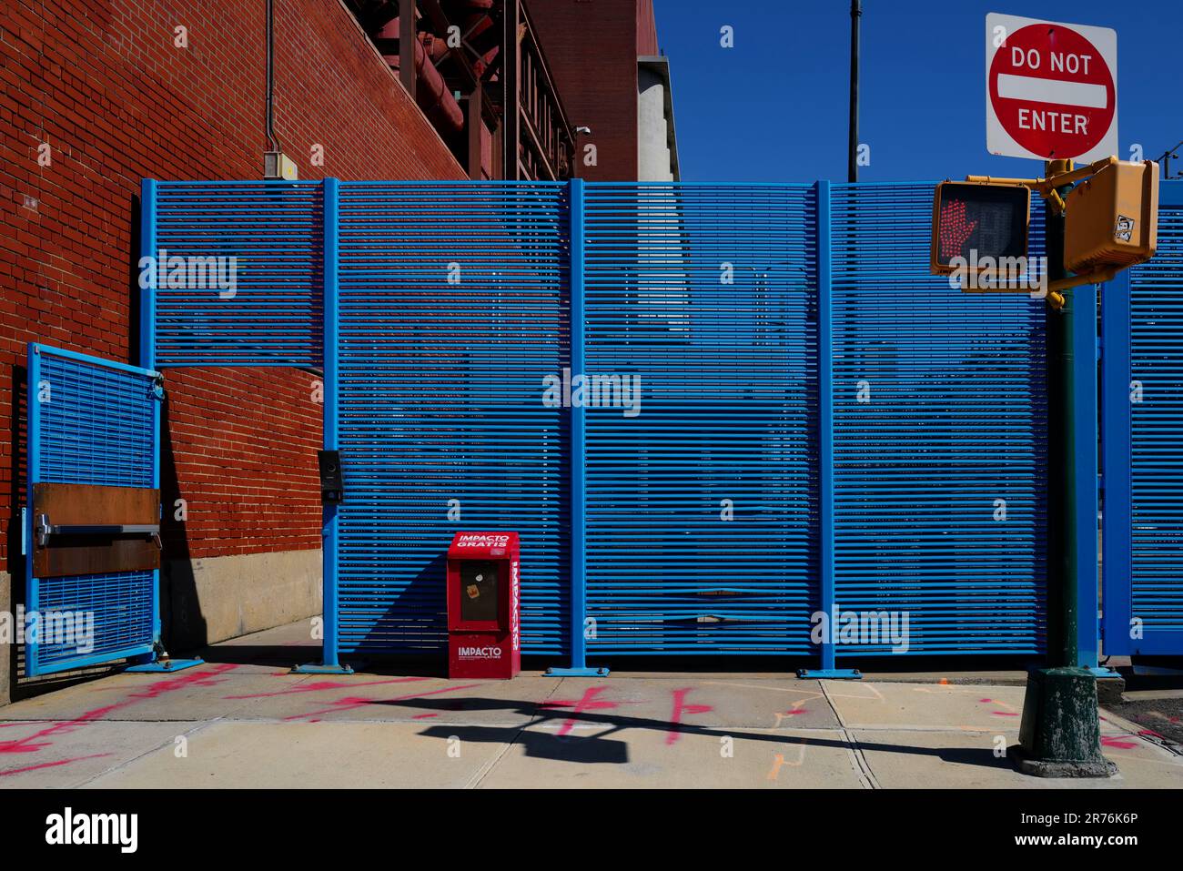 Con Edison power plant in New York City Stock Photo - Alamy