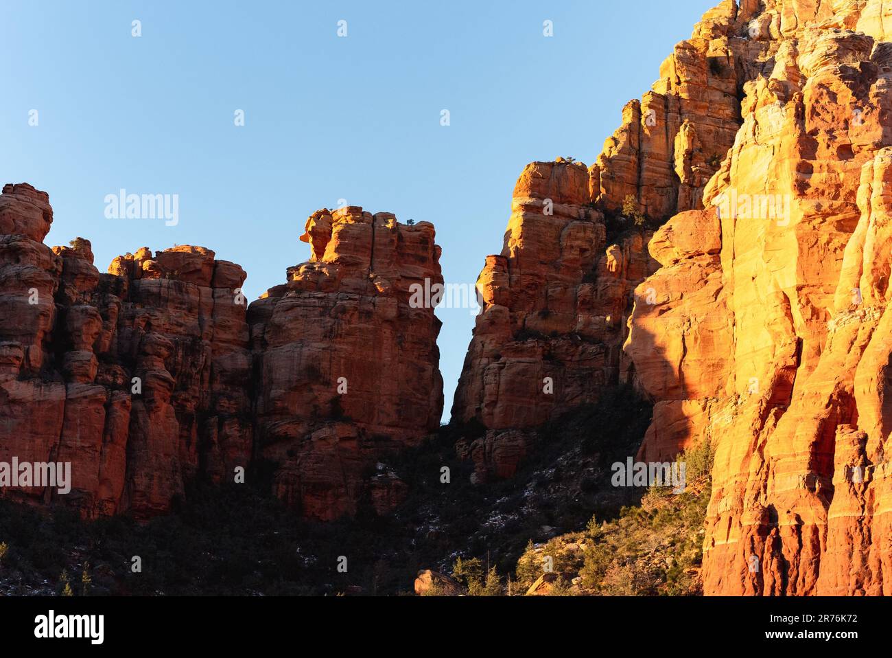 An expansive view of red rock formations in Sedona, Arizona Stock Photo ...