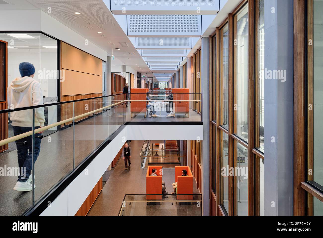 Physics overview hi-res stock photography and images - Alamy