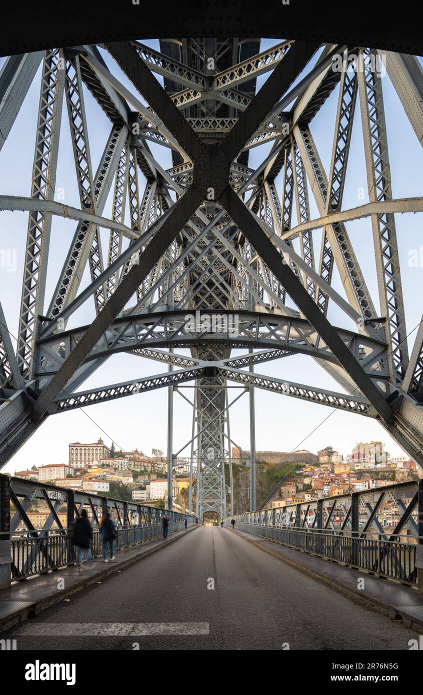 Empty road of famous Ponti Di Don Luis Bridge with metal constructions ...
