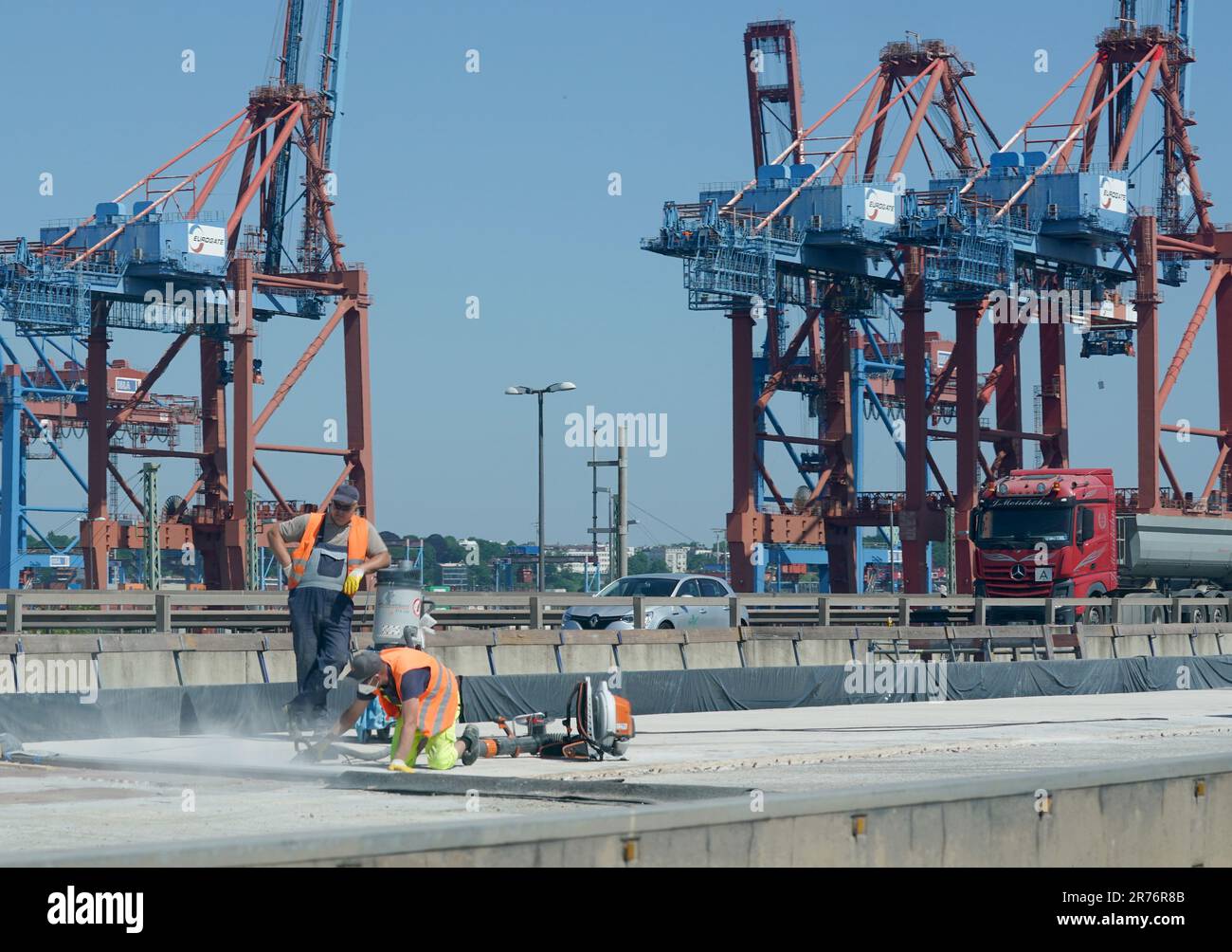 2023 construction workers hi-res stock photography and images - Alamy