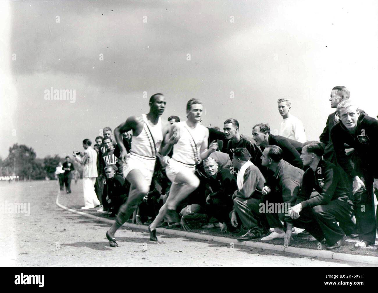 Photograph of Jesse Owens at the 1936 Olympics in Berlin, Germany Stock ...