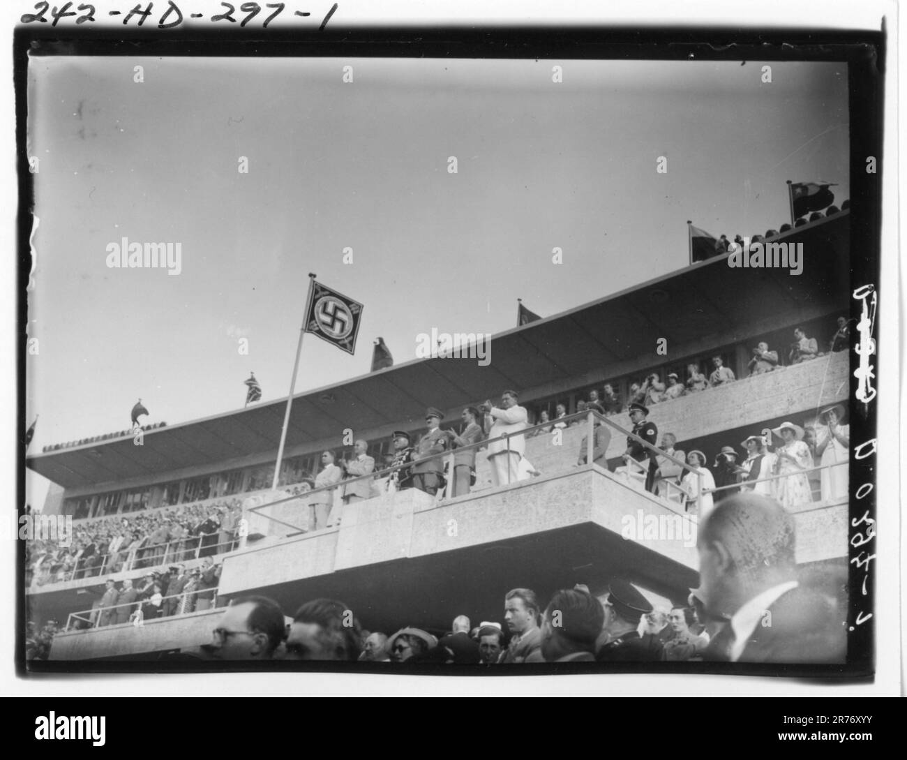 1936 olympic hitler hi-res stock photography and images - Alamy